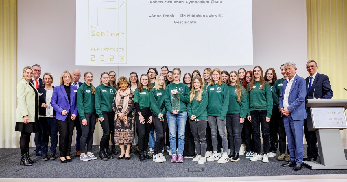 München/Cham: P-Seminar von Robert-Schuman-Gymnasium ist Landessieger | TVA München/Cham: P-Seminar von Robert-Schuman-Gymnasium ist Landessieger | TVA