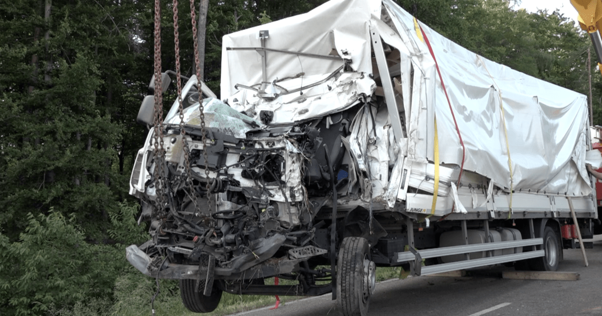 Altenthann: Schwerer Unfall mit Lastwagen – LKW-Fahrer stirbt | TVA